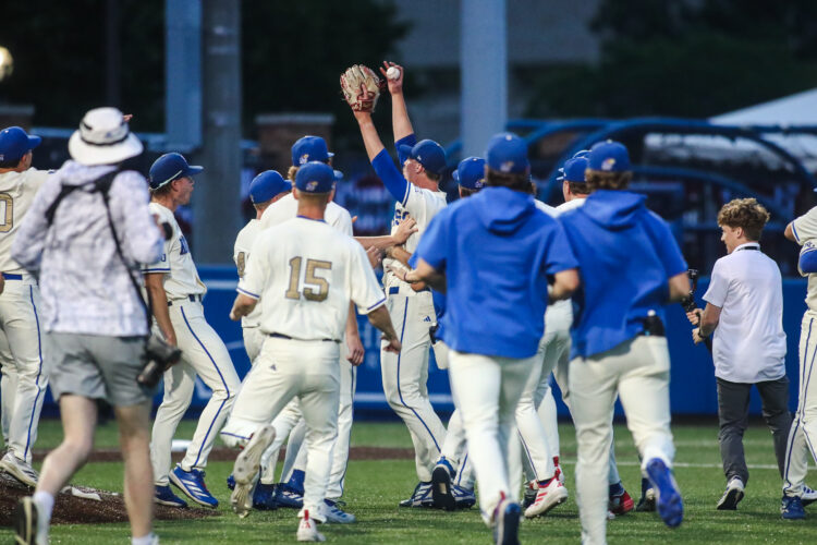 Photo Gallery: KU triumphs over Arkansas, 5-3, before record crowd - KU ...